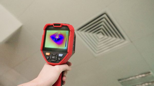 UTi730E Handheld Thermal Imaging Camera with WiFi 320X240 - iSeucs